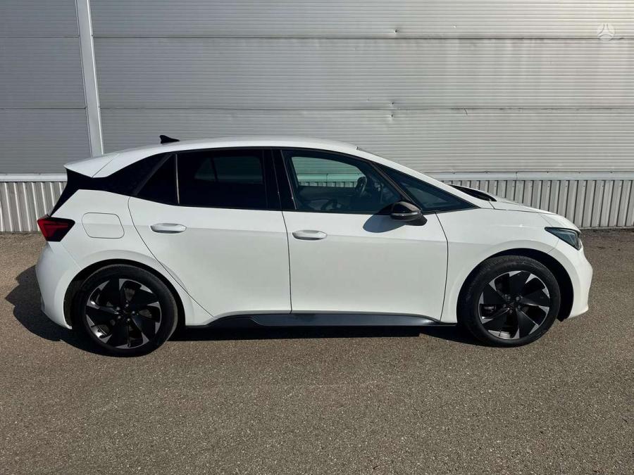 Balts Cupra Born 2022 Kauņa, ar dzinēja tilpumu 0.00 L un nobraukumu 55 tūkst. km par 20800 €, foto 4 vietnē AUTOMOTO.COM.LV
