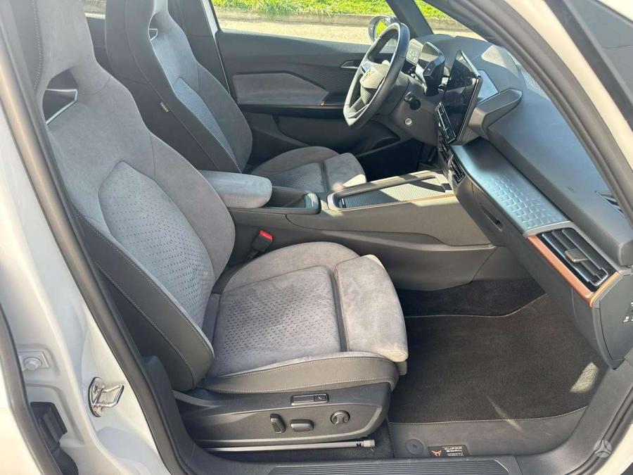 Balts Cupra Born 2022 Kauņa, ar dzinēja tilpumu 0.00 L un nobraukumu 55 tūkst. km par 20800 €, foto 16 vietnē AUTOMOTO.COM.LV
