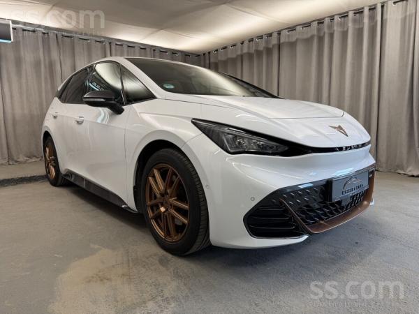Balts Cupra Born 2023 Rīga, ar dzinēja tilpumu 0.00 L un nobraukumu 99 tūkst. km par 22990 €, foto 3 vietnē AUTOMOTO.COM.LV