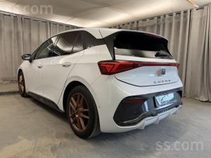 White Cupra Born 2023 in Riga, with an engine capacity of 0.00 L and mileage of 99 thousand km for 22990 €, photo 7 on AUTOMOTO.COM.LV