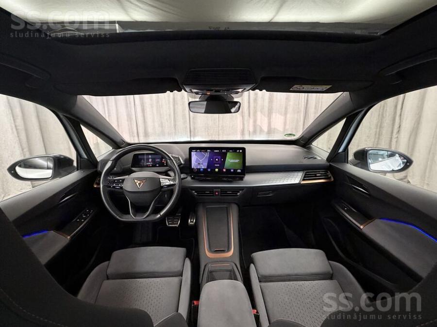 White Cupra Born 2023 in Riga, with an engine capacity of 0.00 L and mileage of 99 thousand km for 22990 €, photo 11 on AUTOMOTO.COM.LV