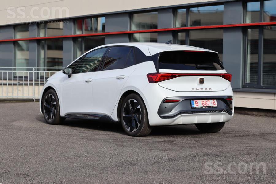 White Cupra Born 2024 in Riga, with an engine capacity of 0.00 L and mileage of 13 thousand km for 28800 €, photo 5 on AUTOMOTO.COM.LV