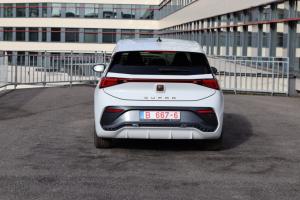 White Cupra Born 2024 in Riga, with an engine capacity of 0.00 L and mileage of 13 thousand km for 29980 €, photo 15 on AUTOMOTO.COM.LV