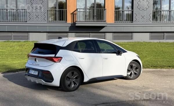 Balts Cupra Born 2024 Rīga, ar dzinēja tilpumu 0.00 L un nobraukumu 27 tūkst. km par 28900 €, foto 5 vietnē AUTOMOTO.COM.LV