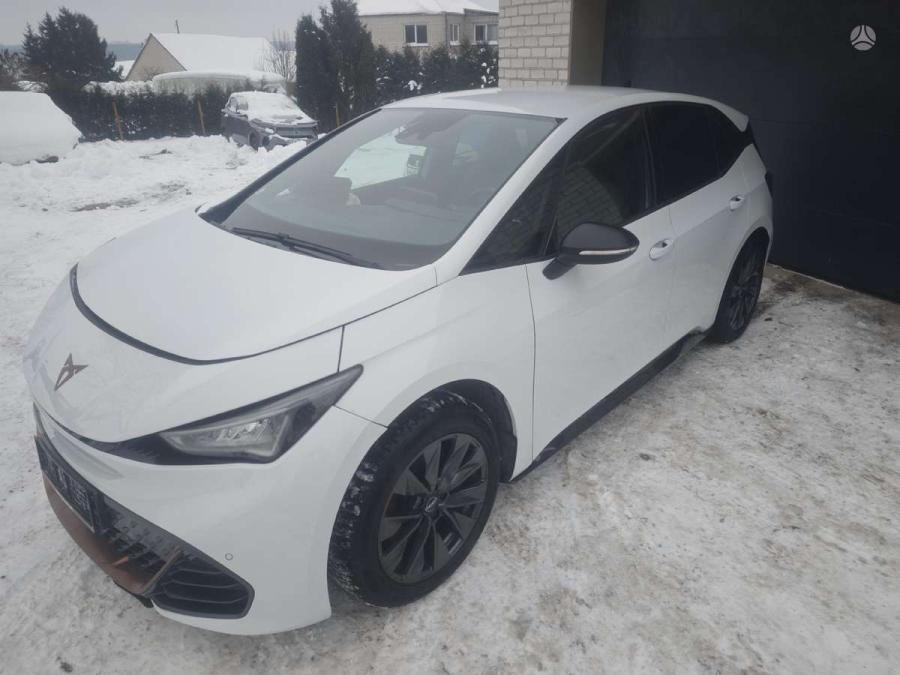 Balts Cupra Born 2022 Telšiai, ar dzinēja tilpumu 0.00 L un nobraukumu 50 tūkst. km par 9700 €, foto 1 vietnē AUTOMOTO.COM.LV