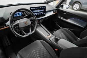 Белый Cupra Born 2022 в Таллин, объемом двигателя 0.10 л и пробегом 60 тыс. км за 27900 €, фото 9 на AUTOMOTO.COM.LV