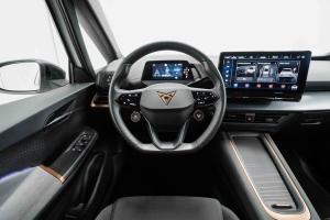 Белый Cupra Born 2022 в Таллин, объемом двигателя 0.10 л и пробегом 60 тыс. км за 27900 €, фото 11 на AUTOMOTO.COM.LV