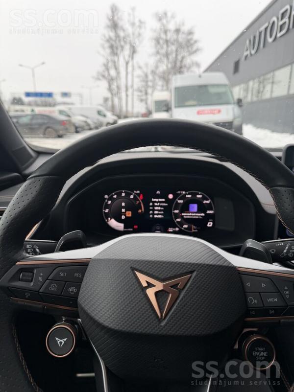 Black Cupra Formentor 2025 in Riga, with an engine capacity of 2.00 L and mileage of 8 thousand km for 38000 €, photo 8 on AUTOMOTO.COM.LV
