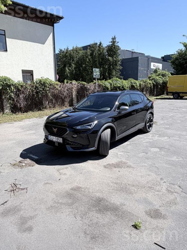 Черный Cupra Formentor 2020 в Рига, объемом двигателя 2.00 л и пробегом 60 тыс. км за 24500 €, фото 1 на AUTOMOTO.COM.LV