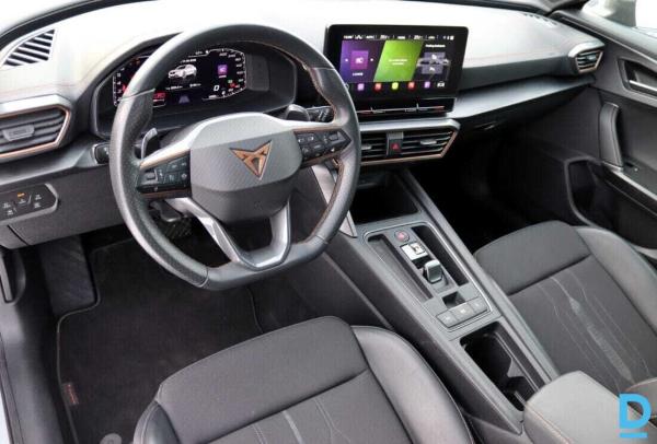 Черный Cupra Formentor 2021 в Рига, объемом двигателя 1.50 л и пробегом 33 тыс. км за 22990 €, фото 4 на AUTOMOTO.COM.LV