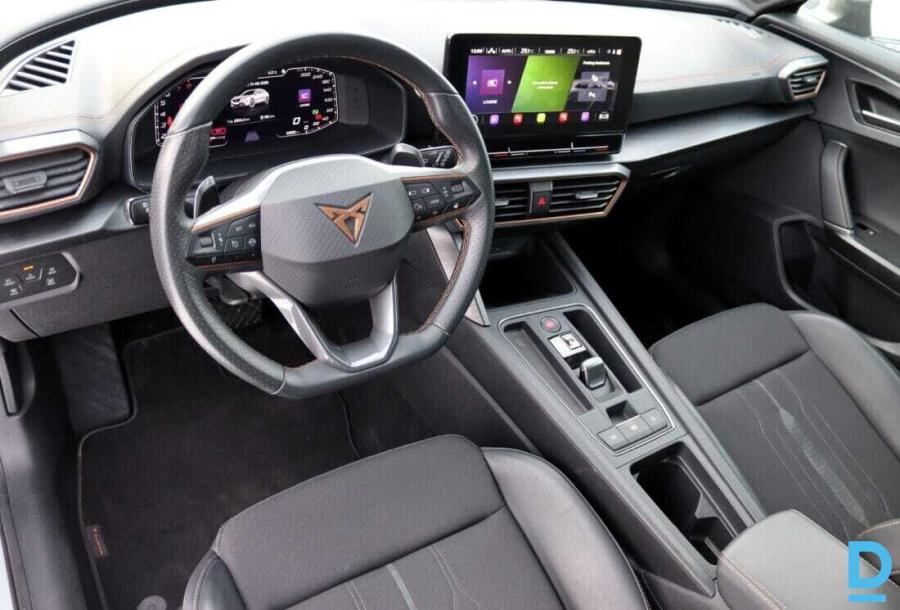 Черный Cupra Formentor 2021 в Рига, объемом двигателя 1.50 л и пробегом 33 тыс. км за 22990 €, фото 5 на AUTOMOTO.COM.LV