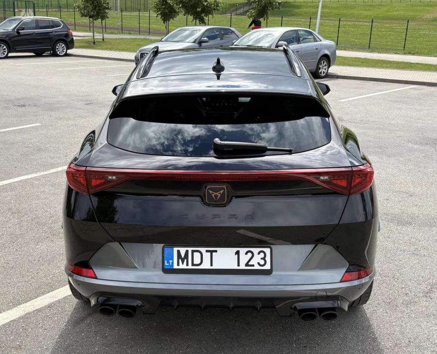 Melns Cupra Formentor 2021 Jonava, ar dzinēja tilpumu 1.98 L un nobraukumu 82 tūkst. km par 25900 €, foto 6 vietnē AUTOMOTO.COM.LV