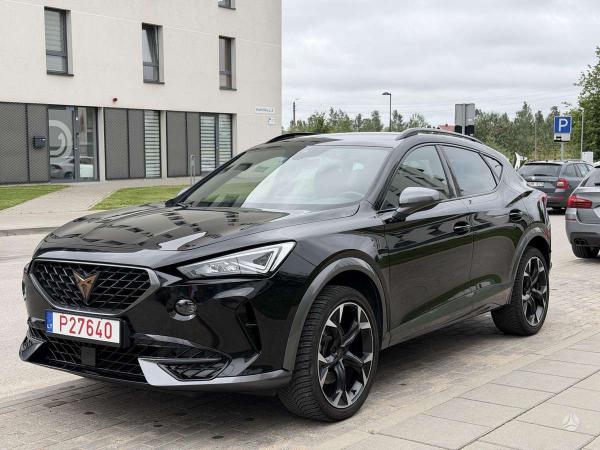 Black Cupra Formentor 2021 in Vilnius, with an engine capacity of 1.50 L and mileage of 110 thousand km for 20000 €, photo 2 on AUTOMOTO.COM.LV