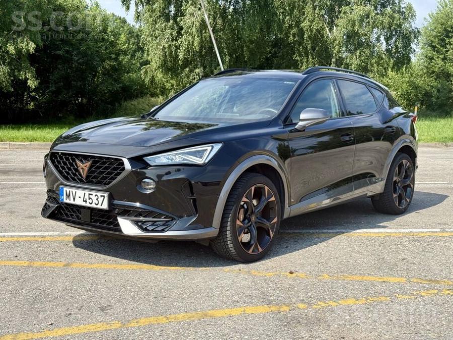 Black Cupra Formentor 2021 in Riga, with an engine capacity of 2.00 L and mileage of 93 thousand km for 25390 €, photo 1 on AUTOMOTO.COM.LV