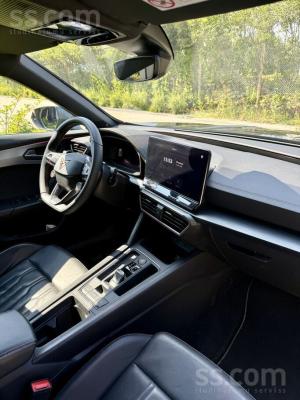 Black Cupra Formentor 2021 in Riga, with an engine capacity of 2.00 L and mileage of 93 thousand km for 25390 €, photo 13 on AUTOMOTO.COM.LV