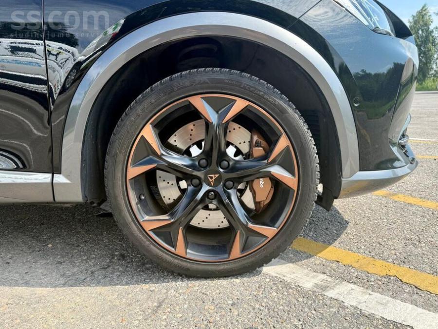Черный Cupra Formentor 2021 в Рига, объемом двигателя 2.00 л и пробегом 94 тыс. км за 23500 €, фото 10 на AUTOMOTO.COM.LV