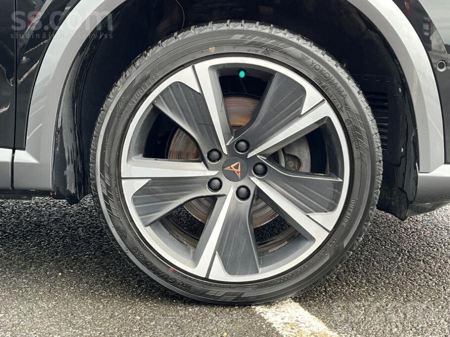 Black Cupra Formentor 2021 in Riga, with an engine capacity of 1.50 L and mileage of 134 thousand km for 19990 €, photo 16 on AUTOMOTO.COM.LV
