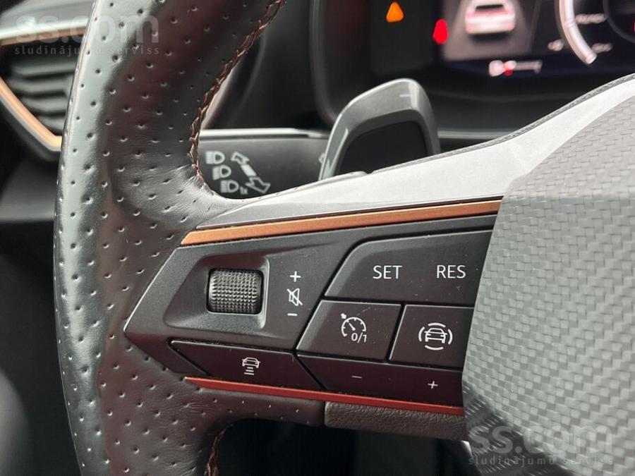 Черный Cupra Formentor 2021 в Рига, объемом двигателя 1.50 л и пробегом 134 тыс. км за 18490 €, фото 19 на AUTOMOTO.COM.LV