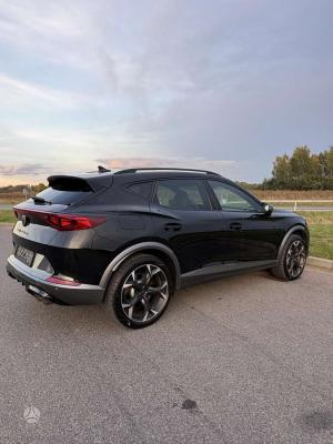 Черный Cupra Formentor 2021 в Каунас, объемом двигателя 1.98 л и пробегом 83 тыс. км за 25555 €, фото 5 на AUTOMOTO.COM.LV
