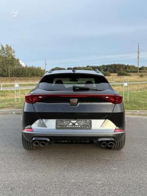 Черный Cupra Formentor 2021 в Каунас, объемом двигателя 1.98 л и пробегом 83 тыс. км за 25555 €, фото 6 на AUTOMOTO.COM.LV
