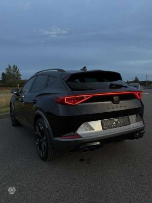 Черный Cupra Formentor 2021 в Каунас, объемом двигателя 1.98 л и пробегом 83 тыс. км за 25555 €, фото 10 на AUTOMOTO.COM.LV