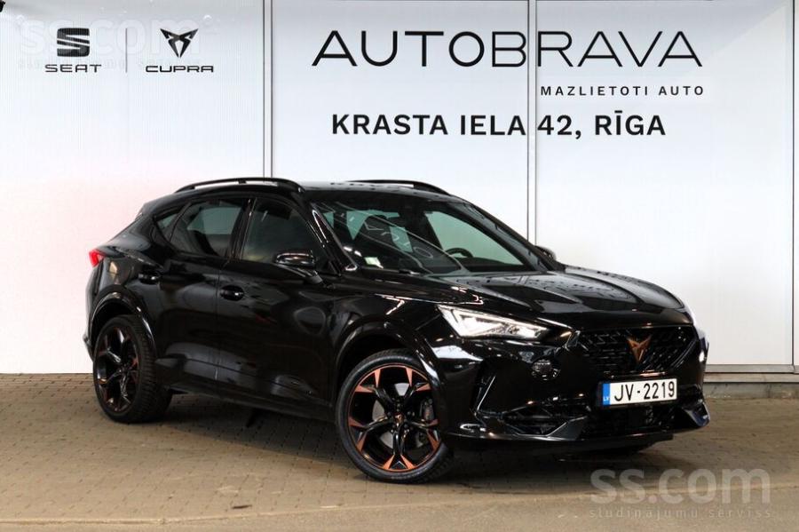 Черный Cupra Formentor 2022 в Рига, объемом двигателя 2.00 л и пробегом 67 тыс. км за 31000 €, фото 3 на AUTOMOTO.COM.LV