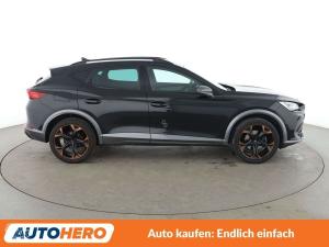 Black Cupra Formentor 2022 in Kaunas, with an engine capacity of 1.50 L and mileage of 60 thousand km for 29394 €, photo 7 on AUTOMOTO.COM.LV