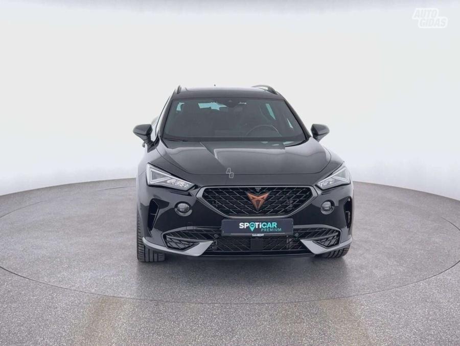 Black Cupra Formentor 2022 in Kaunas, with an engine capacity of 1.40 L and mileage of 65 thousand km for 28549 €, photo 2 on AUTOMOTO.COM.LV