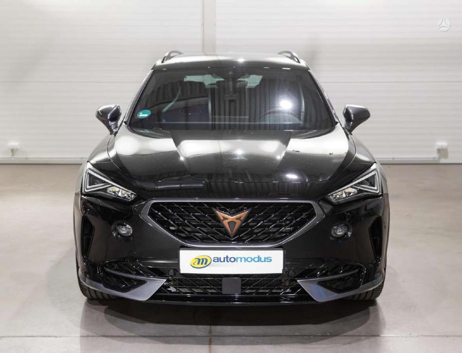Melns Cupra Formentor 2022 Viļņa, ar dzinēja tilpumu 1.97 L un nobraukumu 40 tūkst. km par 25900 €, foto 4 vietnē AUTOMOTO.COM.LV