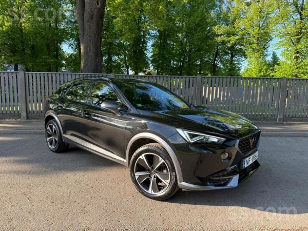 Черный Cupra Formentor 2022 в Рига, объемом двигателя 1.50 л и пробегом 36 тыс. км за 22500 €, фото 2 на AUTOMOTO.COM.LV