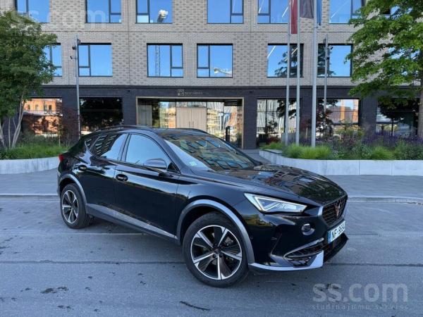 Черный Cupra Formentor 2022 в Рига, объемом двигателя 1.50 л и пробегом 37 тыс. км за 22500 €, фото 3 на AUTOMOTO.COM.LV