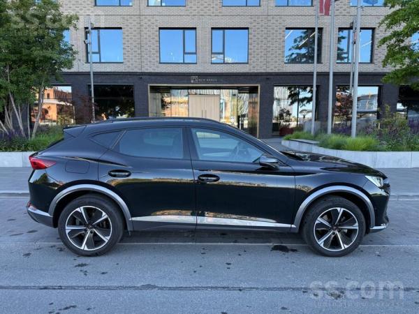 Черный Cupra Formentor 2022 в Рига, объемом двигателя 1.50 л и пробегом 37 тыс. км за 22500 €, фото 5 на AUTOMOTO.COM.LV