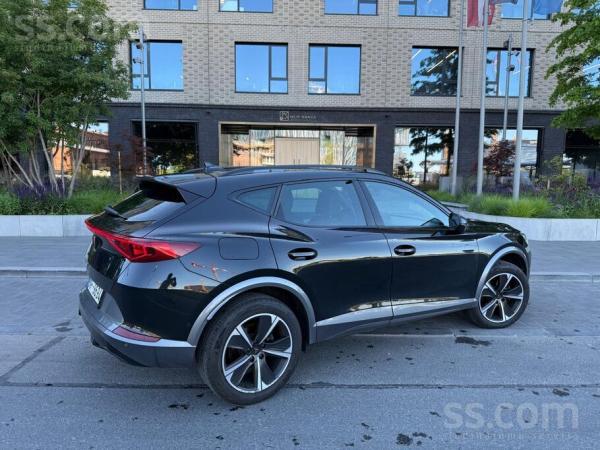 Черный Cupra Formentor 2022 в Рига, объемом двигателя 1.50 л и пробегом 37 тыс. км за 22500 €, фото 6 на AUTOMOTO.COM.LV