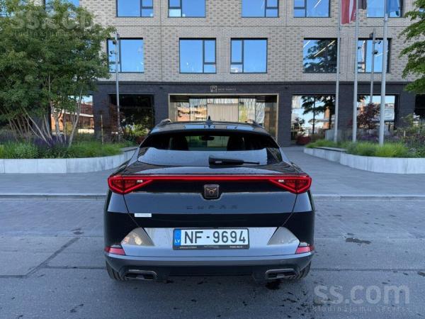 Черный Cupra Formentor 2022 в Рига, объемом двигателя 1.50 л и пробегом 37 тыс. км за 22500 €, фото 8 на AUTOMOTO.COM.LV