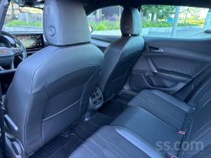 Черный Cupra Formentor 2022 в Рига, объемом двигателя 1.50 л и пробегом 37 тыс. км за 23500 €, фото 16 на AUTOMOTO.COM.LV