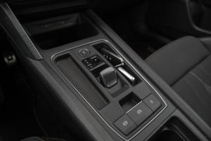 Black Cupra Formentor 2022 in Vilnius, with an engine capacity of 1.40 L and mileage of 119 thousand km for 24500 €, photo 11 on AUTOMOTO.COM.LV