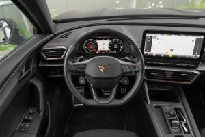 Black Cupra Formentor 2022 in Vilnius, with an engine capacity of 1.40 L and mileage of 119 thousand km for 24500 €, photo 19 on AUTOMOTO.COM.LV