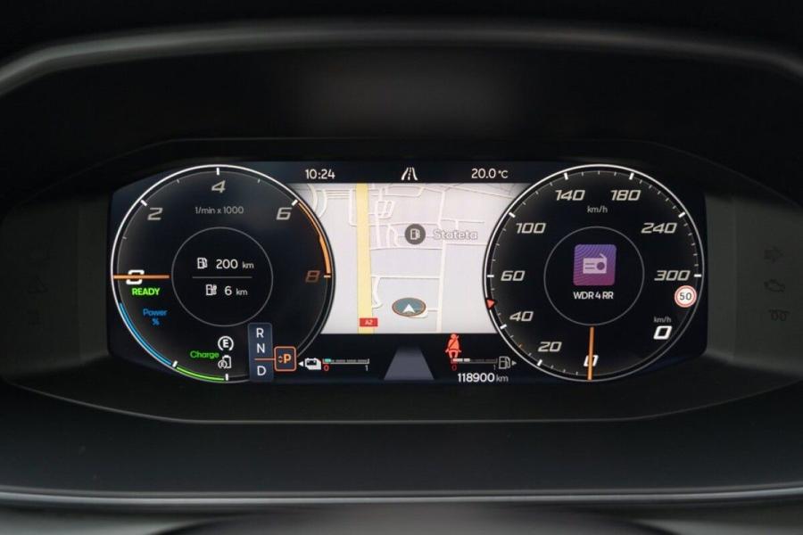 Black Cupra Formentor 2022 in Vilnius, with an engine capacity of 1.40 L and mileage of 119 thousand km for 24500 €, photo 21 on AUTOMOTO.COM.LV