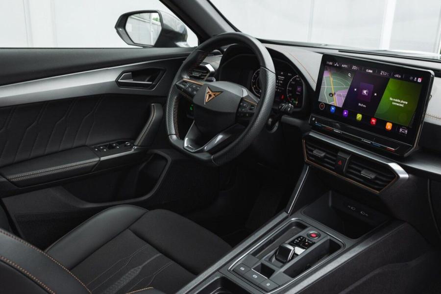 Melns Cupra Formentor 2022 Ventspils, ar dzinēja tilpumu 1.50 L un nobraukumu 76 tūkst. km par 25750 €, foto 15 vietnē AUTOMOTO.COM.LV