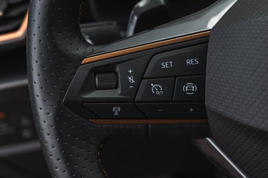 Melns Cupra Formentor 2022 Ventspils, ar dzinēja tilpumu 1.50 L un nobraukumu 76 tūkst. km par 25750 €, foto 19 vietnē AUTOMOTO.COM.LV