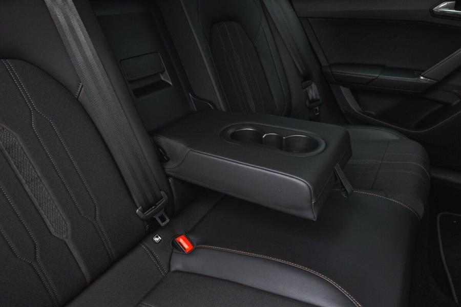 Melns Cupra Formentor 2022 Ventspils, ar dzinēja tilpumu 1.50 L un nobraukumu 76 tūkst. km par 25750 €, foto 32 vietnē AUTOMOTO.COM.LV