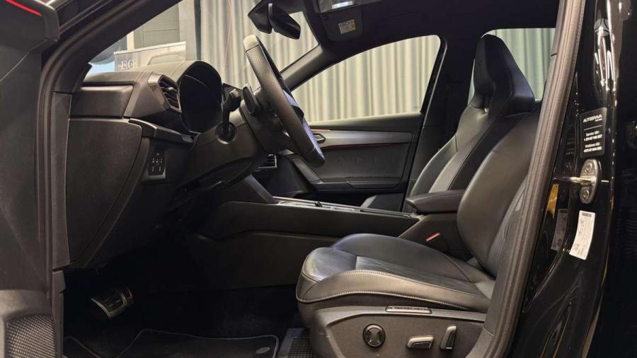 Melns Cupra Formentor 2022 Rīga, ar dzinēja tilpumu 1.98 L un nobraukumu 48 tūkst. km par 28500 €, foto 9 vietnē AUTOMOTO.COM.LV