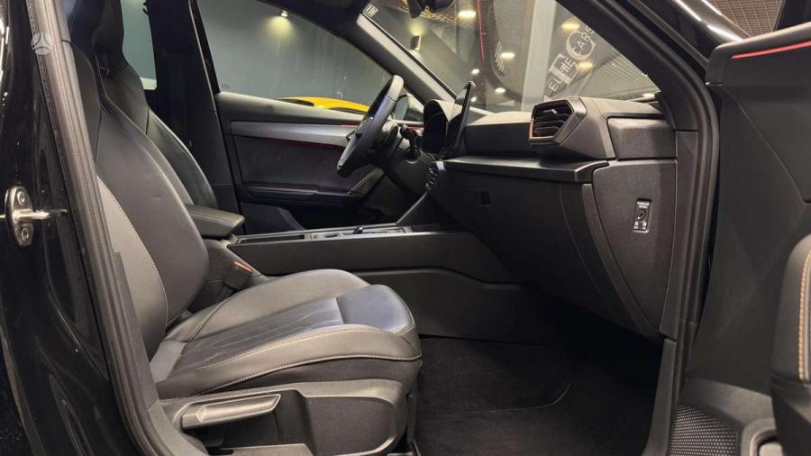 Melns Cupra Formentor 2022 Rīga, ar dzinēja tilpumu 1.98 L un nobraukumu 48 tūkst. km par 28500 €, foto 11 vietnē AUTOMOTO.COM.LV