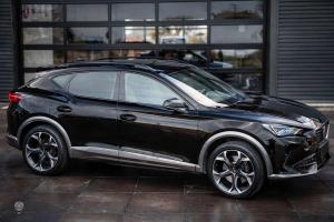 Melns Cupra Formentor 2022 Viļņa, ar dzinēja tilpumu 1.40 L un nobraukumu 50 tūkst. km par 24900 €, foto  vietnē AUTOMOTO.COM.LV