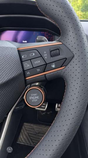 Black Cupra Formentor 2022 in Vilnius, with an engine capacity of 1.98 L and mileage of 132 thousand km for 26500 €, photo 14 on AUTOMOTO.COM.LV