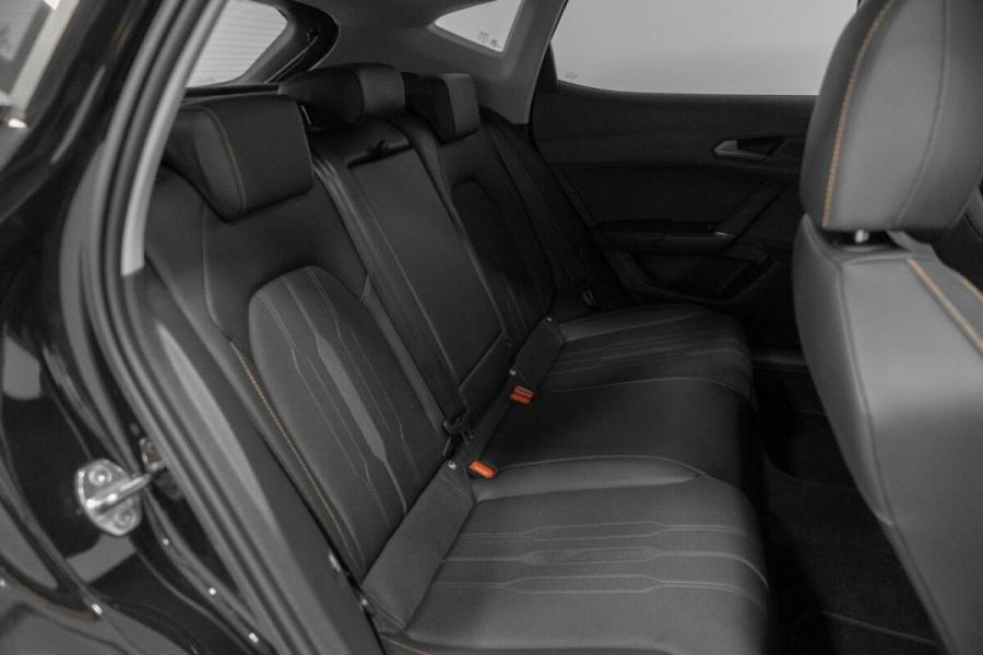 Melns Cupra Formentor 2022 Viļņa, ar dzinēja tilpumu 1.40 L un nobraukumu 102 tūkst. km par 23950 €, foto 9 vietnē AUTOMOTO.COM.LV