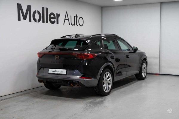 Black Cupra Formentor 2022 in Vilnius, with an engine capacity of 1.40 L and mileage of 102 thousand km for 23950 €, photo 4 on AUTOMOTO.COM.LV