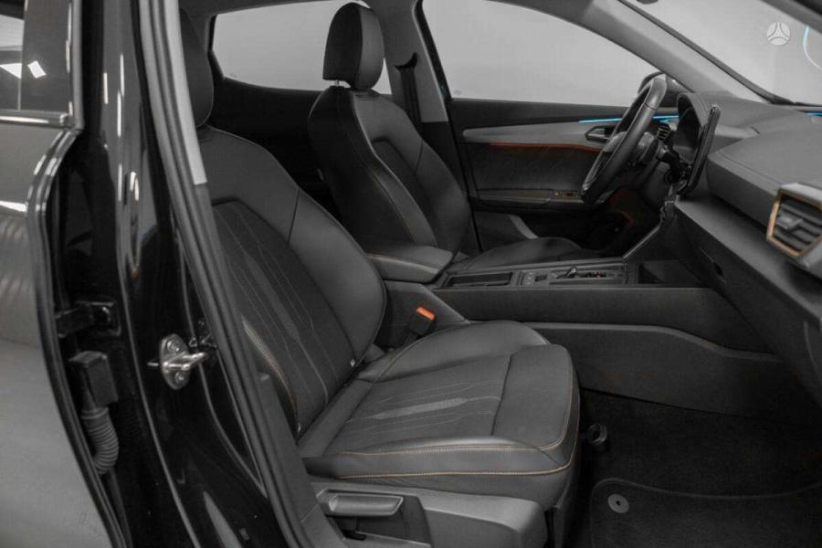Melns Cupra Formentor 2022 Viļņa, ar dzinēja tilpumu 1.40 L un nobraukumu 102 tūkst. km par 23950 €, foto 8 vietnē AUTOMOTO.COM.LV