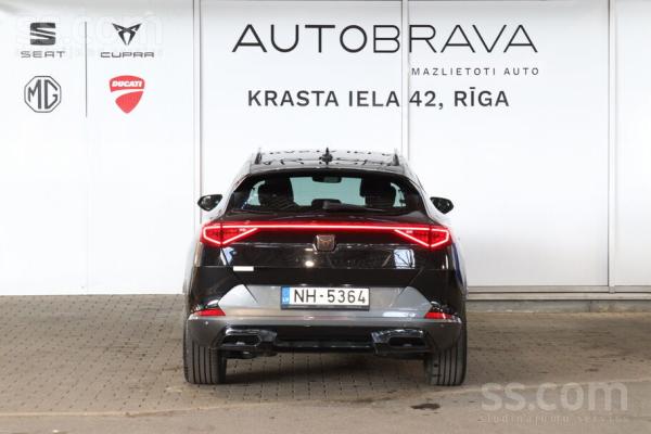 Black Cupra Formentor 2022 in Riga, with an engine capacity of 1.50 L and mileage of 87 thousand km for 22490 €, photo 8 on AUTOMOTO.COM.LV