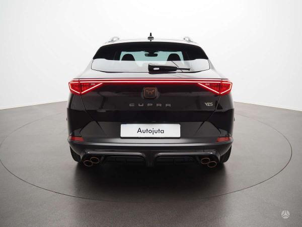 Черный Cupra Formentor 2022 в Вильнюс, объемом двигателя 2.48 л и пробегом 108 тыс. км за 33900 €, фото 6 на AUTOMOTO.COM.LV
